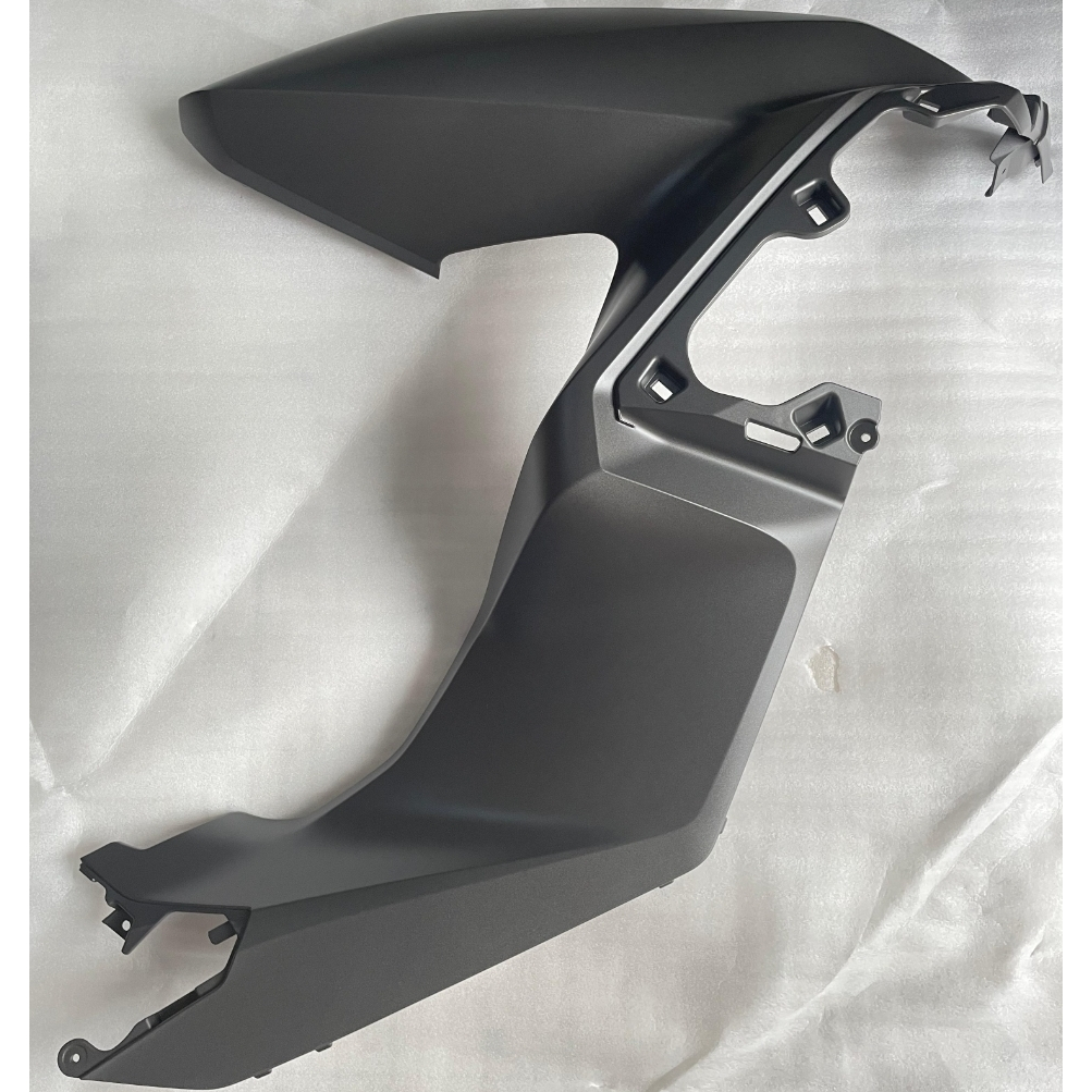Jual Cover R Front Side Kanan PCX160 K1ZV Silver Doff Ori Honda AHM ...