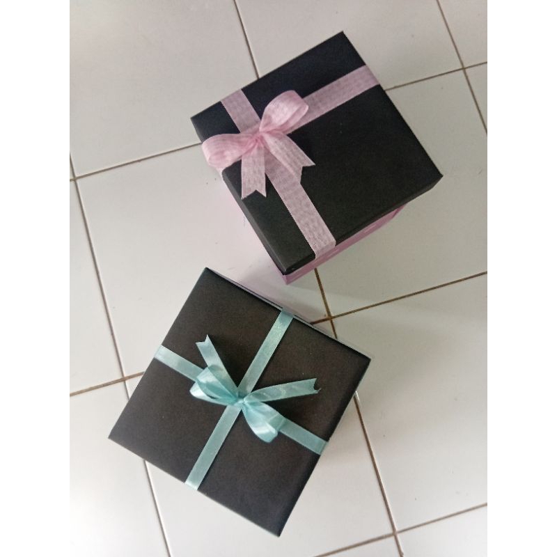 Jual box surprise snak kejutan(tanpa snak tanpa uang tarik) | Shopee ...