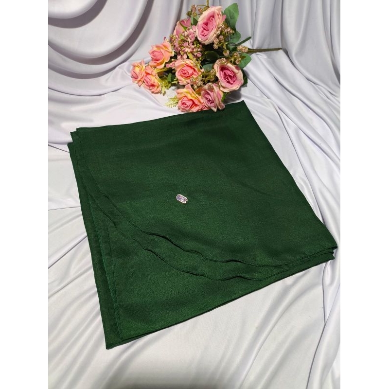 Jual Hijab Malay Curve Hijau Botol/ Hijab Bella Square jumbo/Hijab Oval | Shopee Indonesia