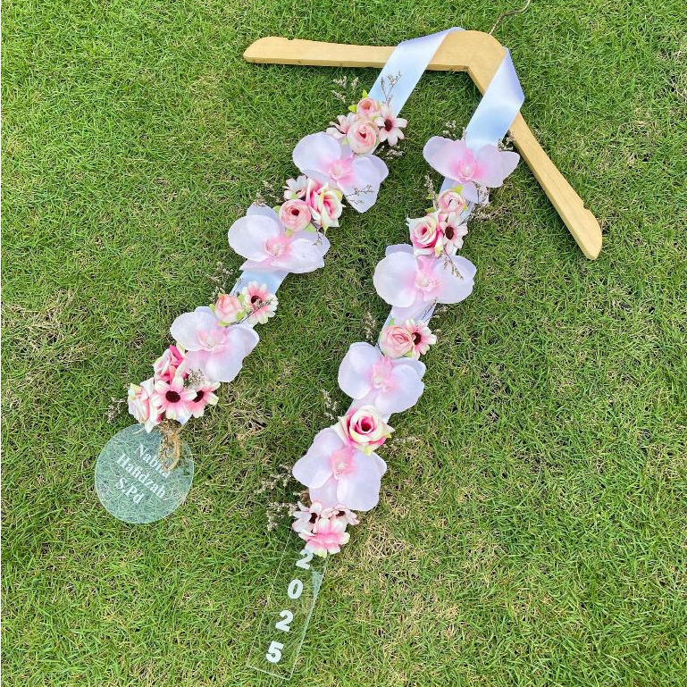 Jual Selempang Bunga Wisuda | Sash Flowers Dengan Akrilik Model A ...