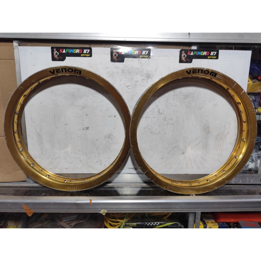 Jual velg venom ukuran 17/215,17/185 bekas warna kuning hole 36 ...