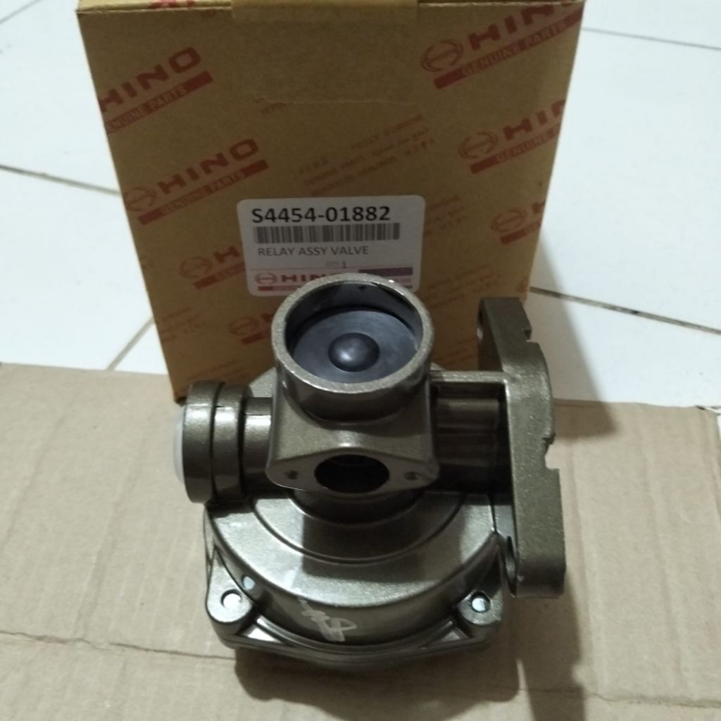 Jual AIR BRAKE VALVE KURA KURA REM ANGIN HINO FM260TI S4454-01882 | Shopee Indonesia