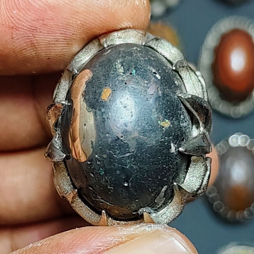 Jual batu akik Damarwulan badar besi kuning atau badar emas nempel ...