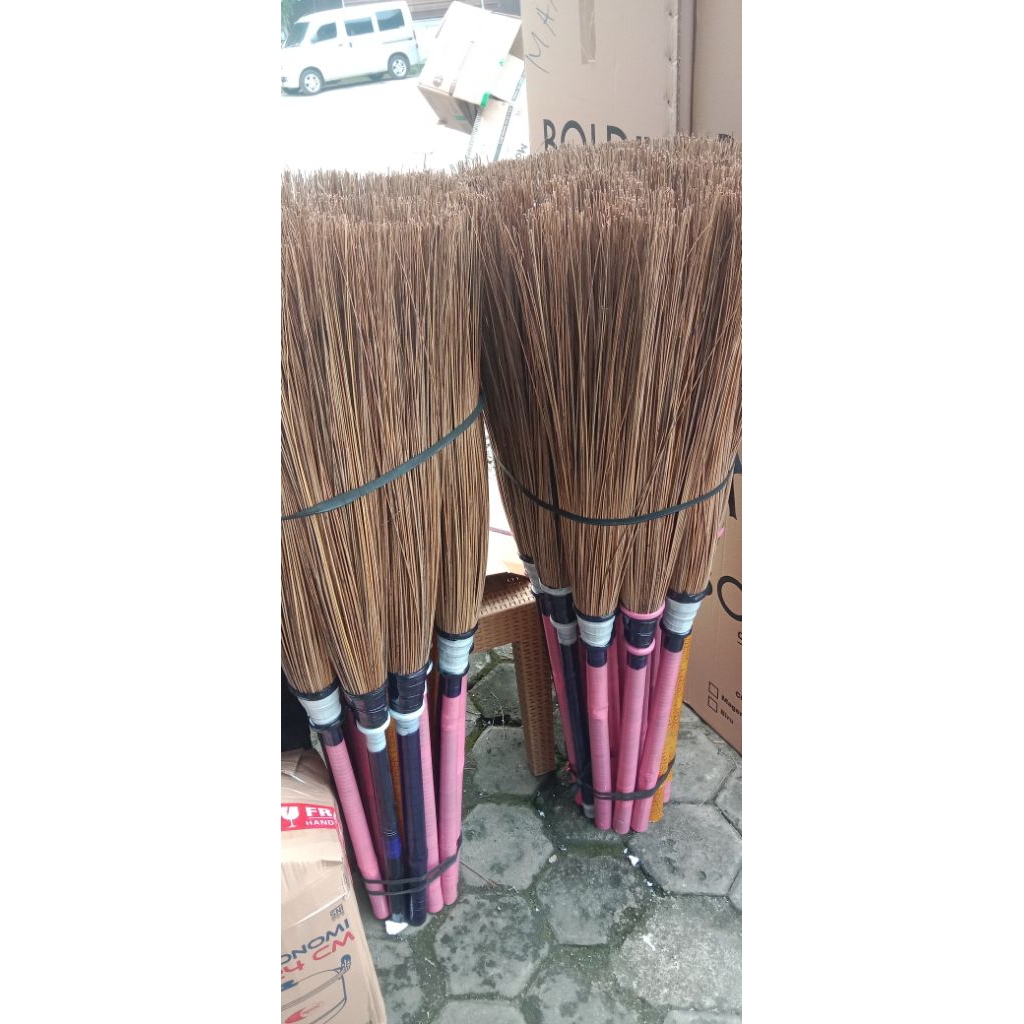 Jual Sapu Lidi Gagang / Sapu Lidi Taman Besar | Shopee Indonesia