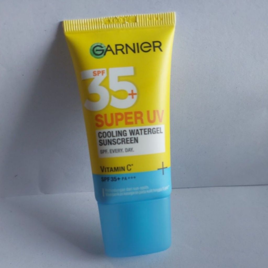 Jual Garnier Super UV Cooling Watergel Sunscreen 20ml Spf 35+ PA ...
