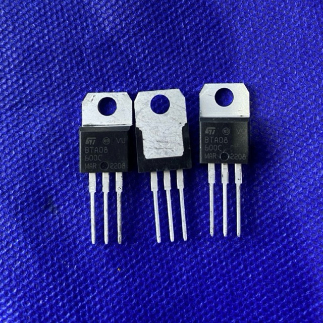 Jual Triac BTA BTA08 BTA08-600 BTA08-600C TO-220 8A 600V | Shopee Indonesia