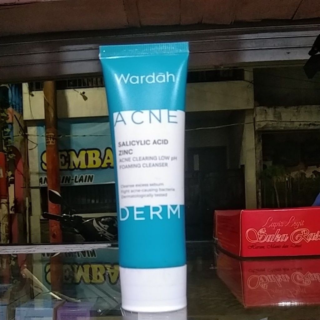 Jual WARDAH ACNE SALICYLIC ACID ZINF FOAMING CELANCER 50ML | Shopee ...