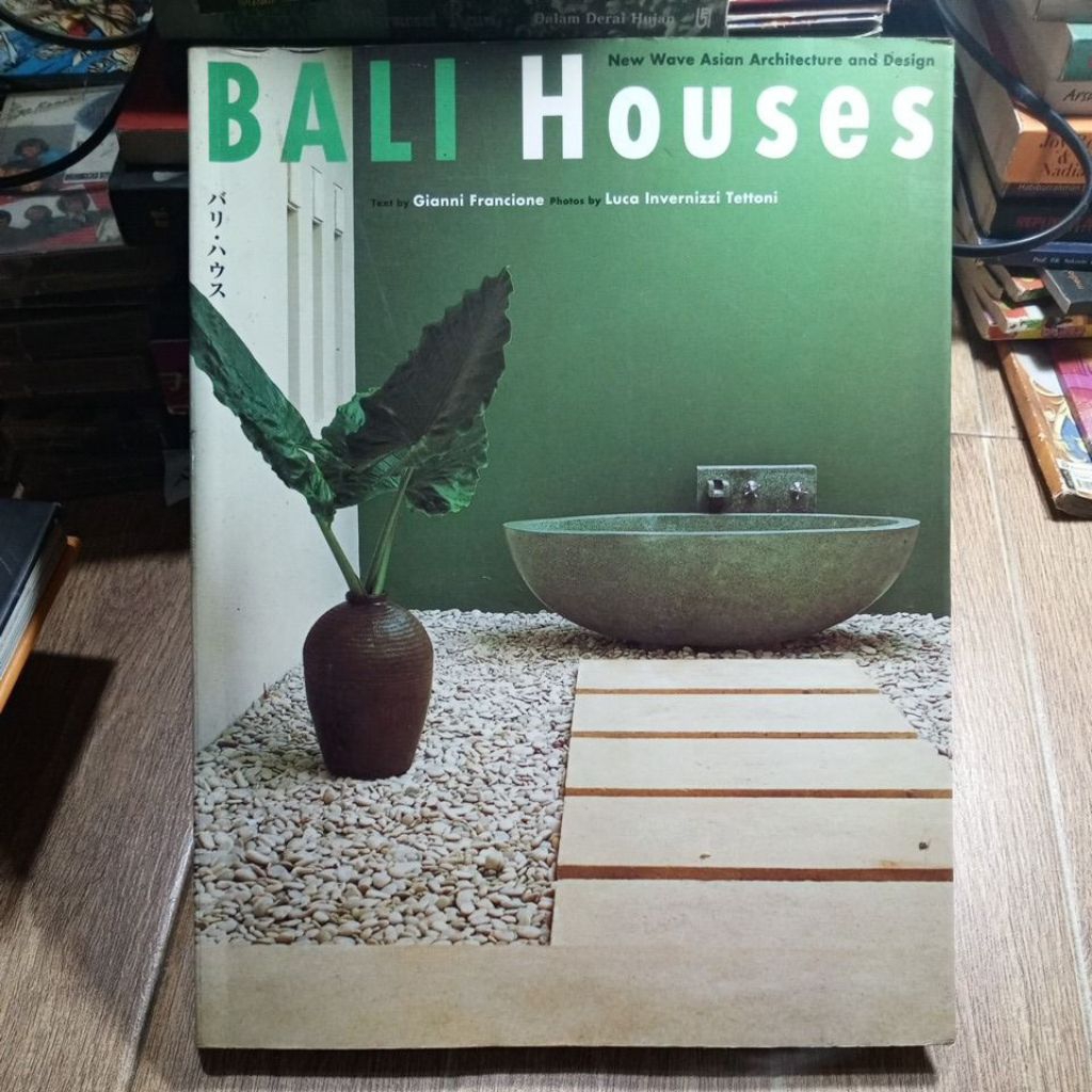 Jual buku architecture, BALI HOUSE, bahasa jepang, kondisi used, seken ...