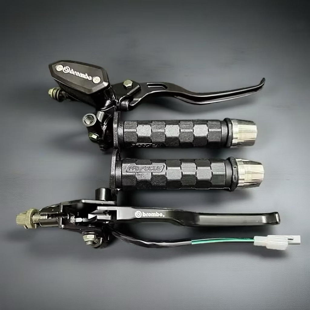 Jual Paket master rem Oval Black + GRIP OCTAGON + JALU pcx Chrome ...