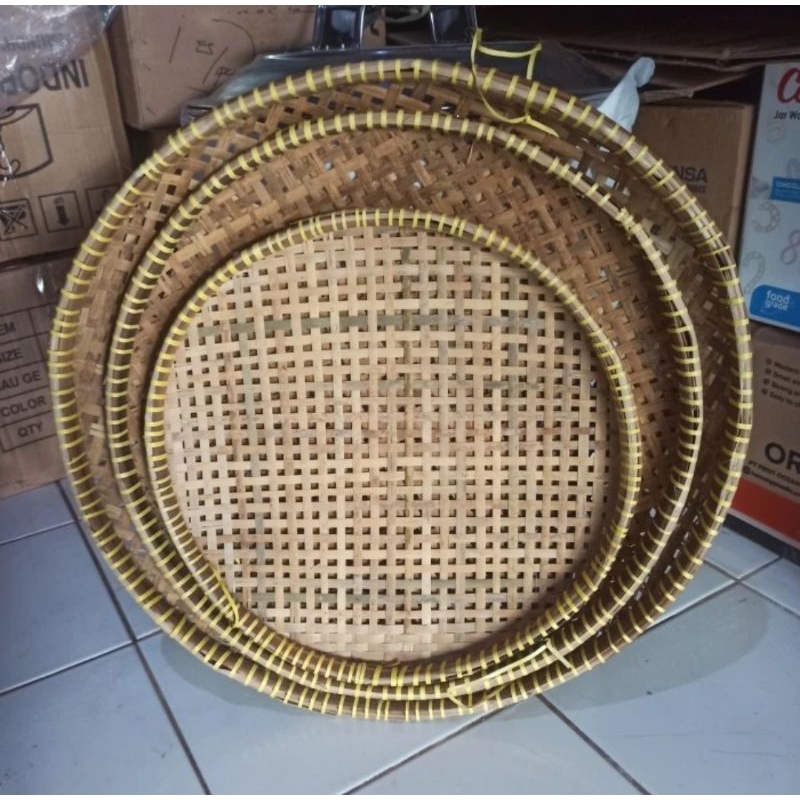 Jual Tampah Bolong Bambu/ Tampah Bambu Lubang Besar/ Tampah Bolong ...