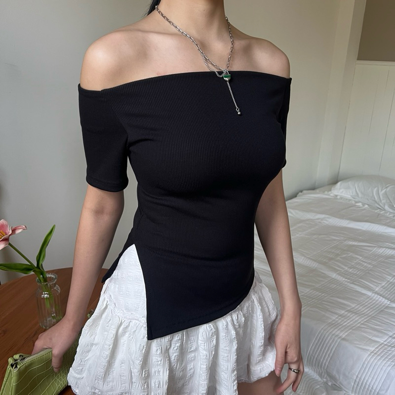 Jual PHINE TOP | NEMME | Atasan Sabrina Off Shoulder Basic Baju Wanita Lengan Pendek Korean ...