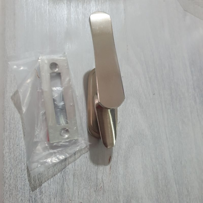 Jual rambuncis grendel kancing jendela silver chrome tebal | Shopee ...