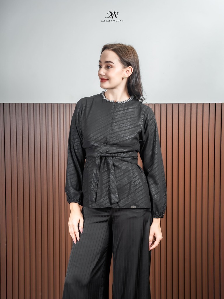 Jual Laskala Basic Woman Dilan Black Blouse Batik Wanita Lengan Panjang ...