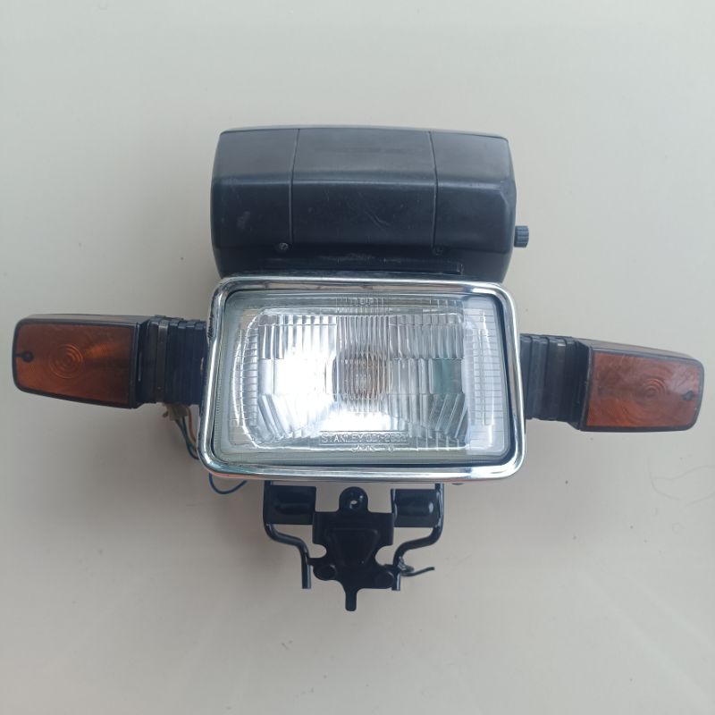 Jual batok reflektor headlamp lampu depan spedometer set gl pro ...