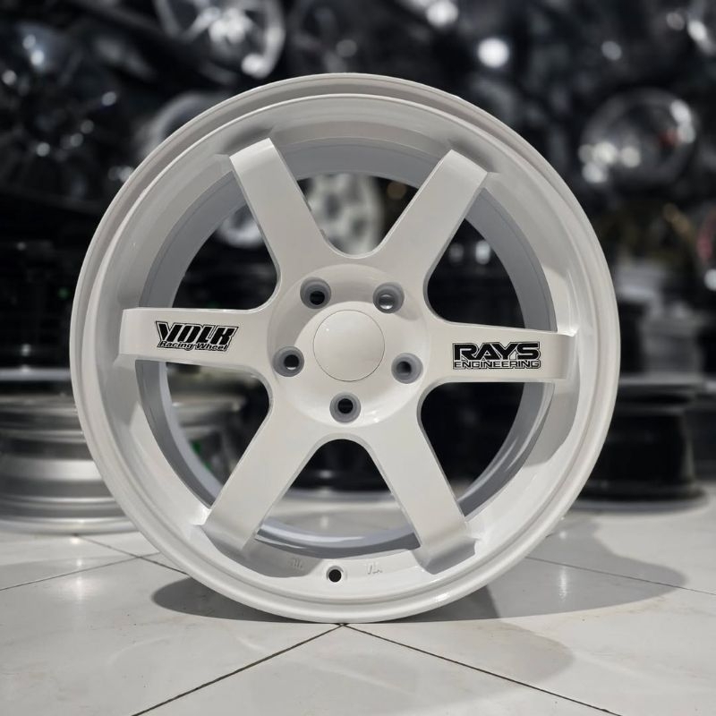 Jual velg racing mobil r17 VOLKRAYS TE37 LEBAR 8 ET 40 ring 17 cocok untuk mobil Innova reborn ...