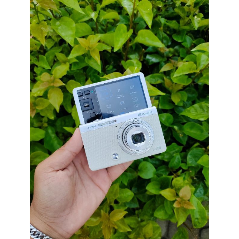 Jual DIGICAM KAMERA DIGITAL CASIO EXILIM ZR50 FLIP TINGGAL PAKAI ...