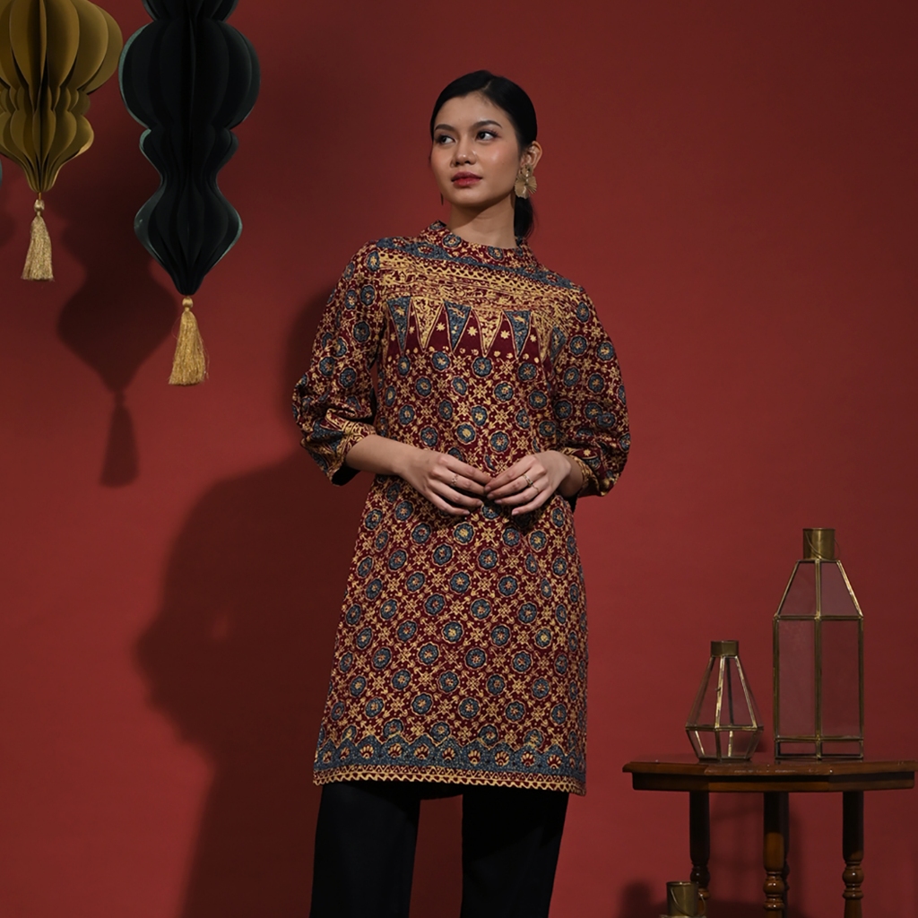 Jual NONA RARA - Lesi Sembagi Rayya D0527, Baju kerja blouse batik ...