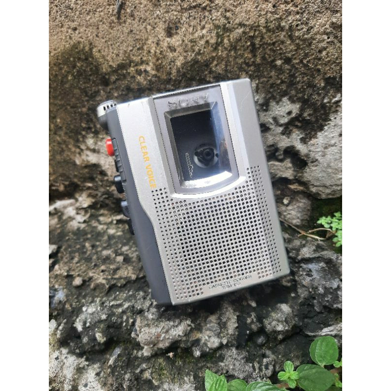 Jual SONY WALKMAN TCM-150 SECOND MULUS KONDISI OFF PERLU SERVICE ...