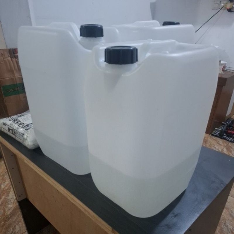 Jual Derigen Drigen besar 20 Liter bekas second jerigen bensin sudah ...