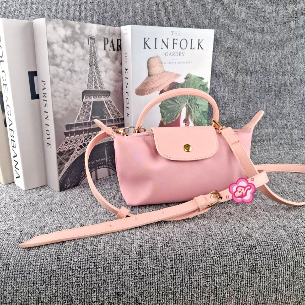 Jual Tas selempang mini elegan wanita bahan nylon / mini slingbag muat ...