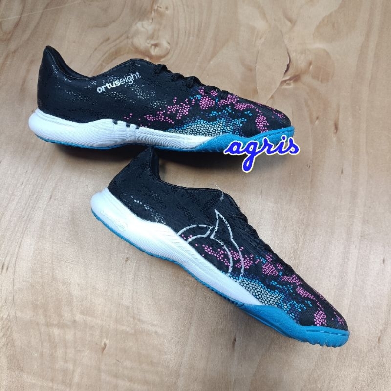 Jual Sepatu futsal ortuseight original Catalyst celestial | Shopee ...