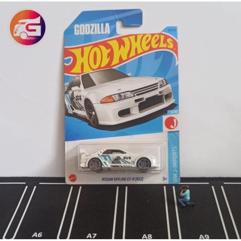 Jual Hot wheels nissan skyline GT-R R32 godzilla japan card plus stiker ...