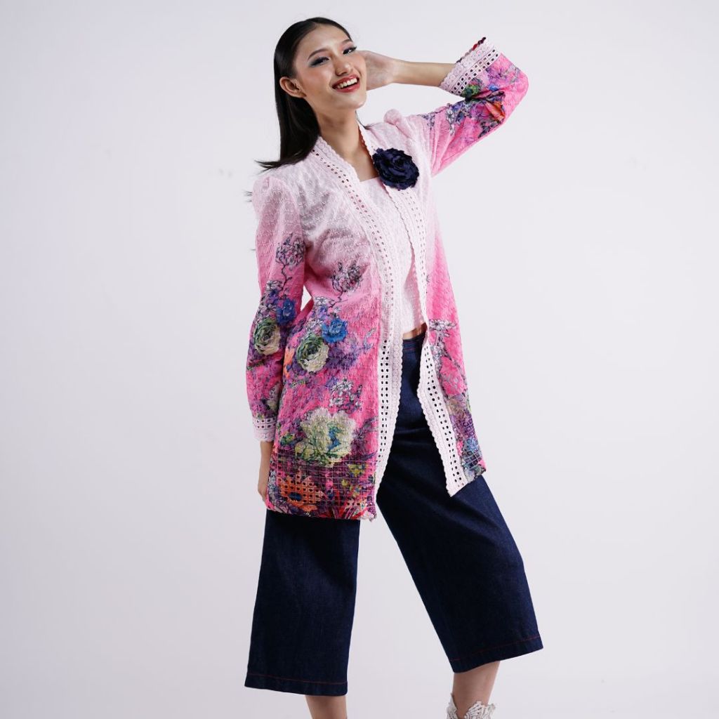 Jual Kebaya Kutu Baru Rural | Lenny Agustin | Funky Kebaya by Lenny ...