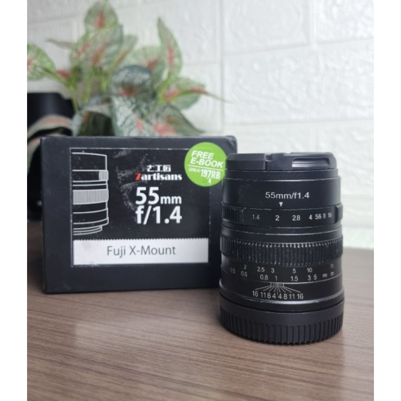 Jual Lensa Manual 7artisan 55mm F1.4 Fujifilm fullsetbox | Shopee Indonesia