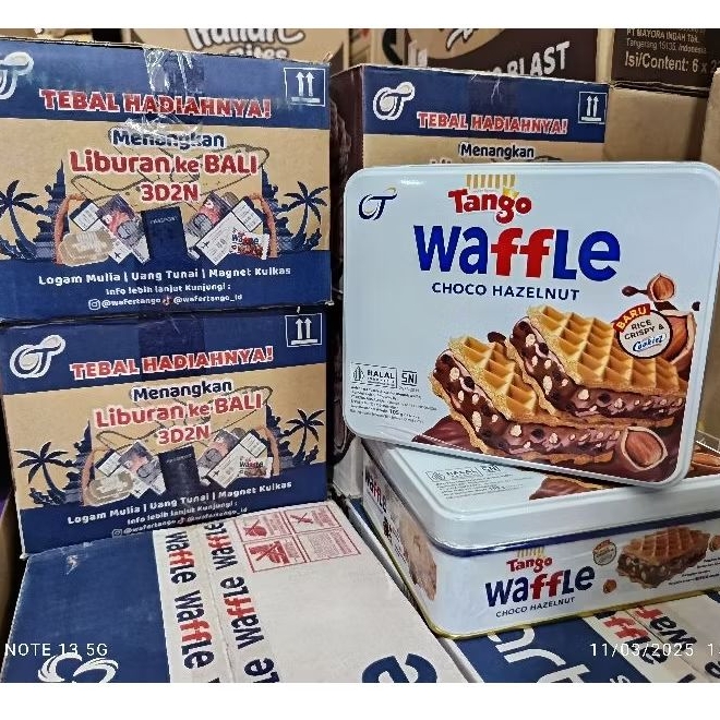 Jual Tango Waffle 105gr BERHADIAH Coklat Wafer kaleng | Shopee Indonesia