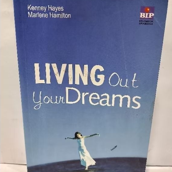 Jual Buku ORIGINAL LIVING OUT YOUR DREAMS | Shopee Indonesia