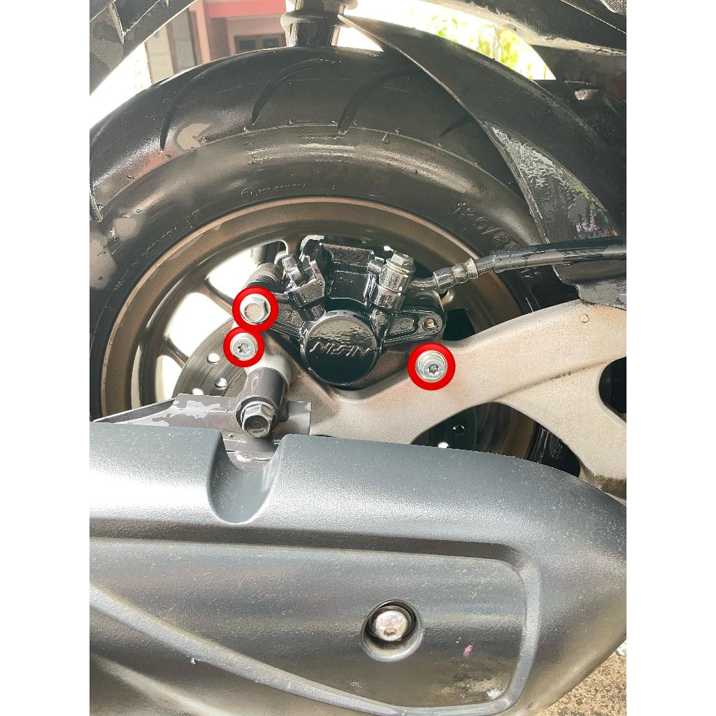 Jual BAUT BREKET + TOJOSAN KALIPER BELAKANG ( 3 BAUT ) STYLO 160 VARIO 160 NEW PCX 150 LOKAL ADV ...