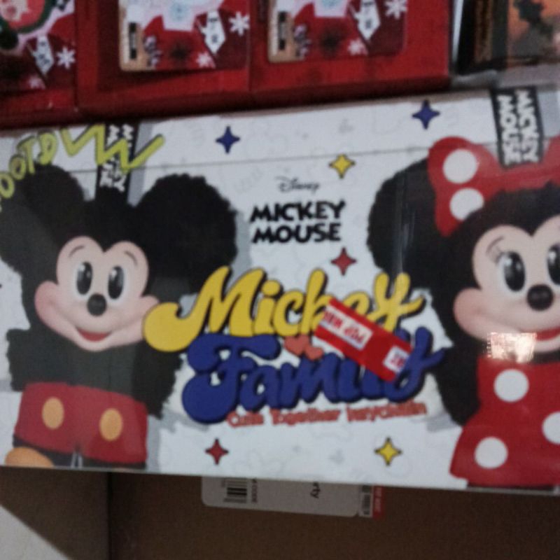 Jual POP MART MICKEY FAMILY KEYCHAIN WHOLESET | Shopee Indonesia