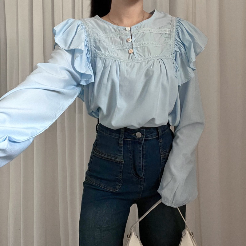 Jual CLOTHIER | Lilia Ruffle Top | Shopee Indonesia