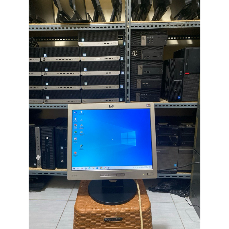 Jual monitor hp kotak 15 inch lcd murah garansi | Shopee Indonesia