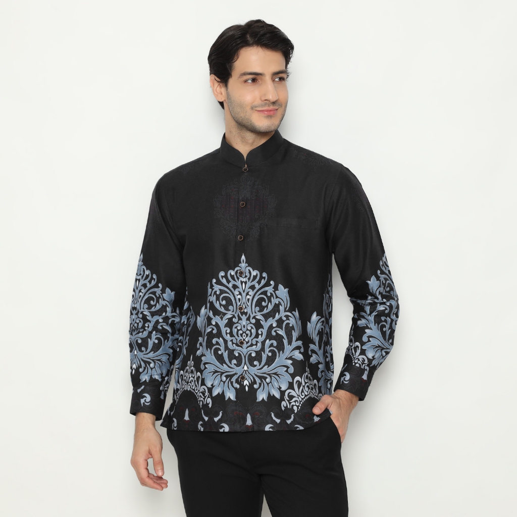 Jual LUIGI RICCIO Kemeja Koko Batik Pria Black Simple Elegan Signature ...