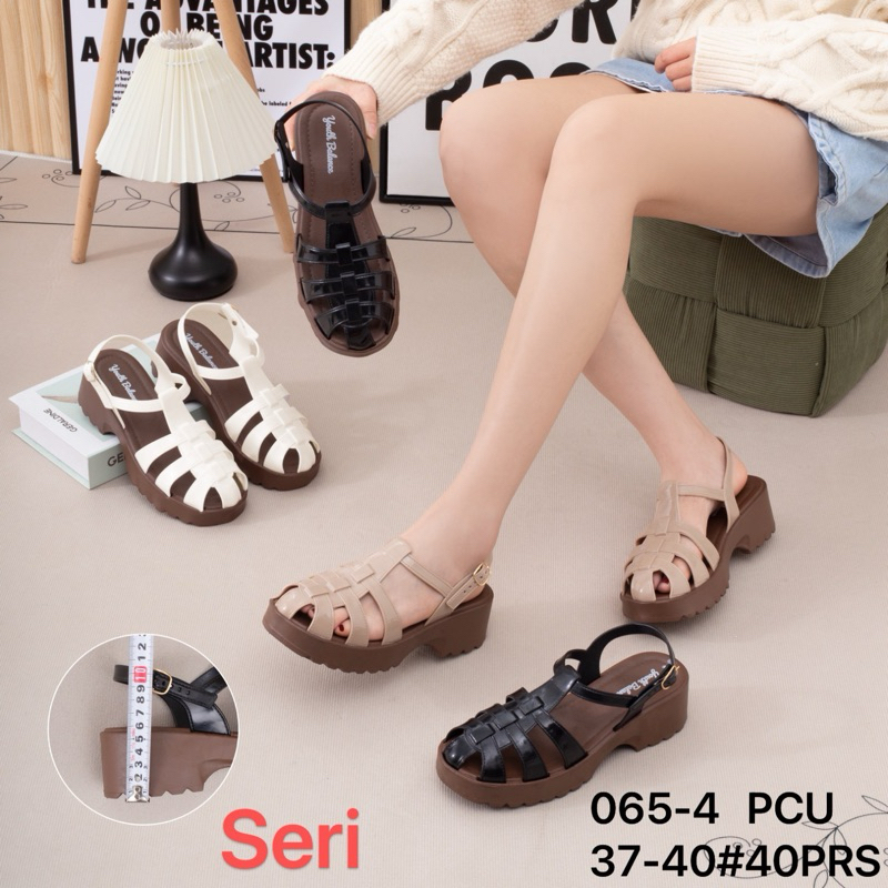 Jual Sandal Jelly Let Youth Balance 065-4 Sandal Gunung Wanita ...