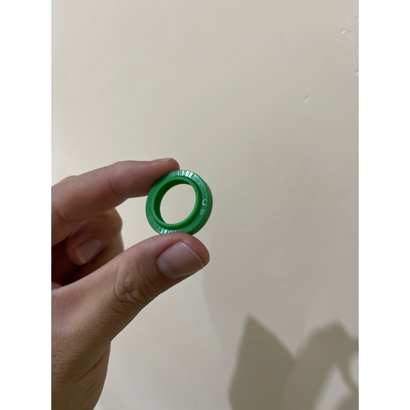 Jual SEAL HYDRAULIC DHS 18 VALQUA DHS 18 x 26 x 4.5/6 | Shopee Indonesia