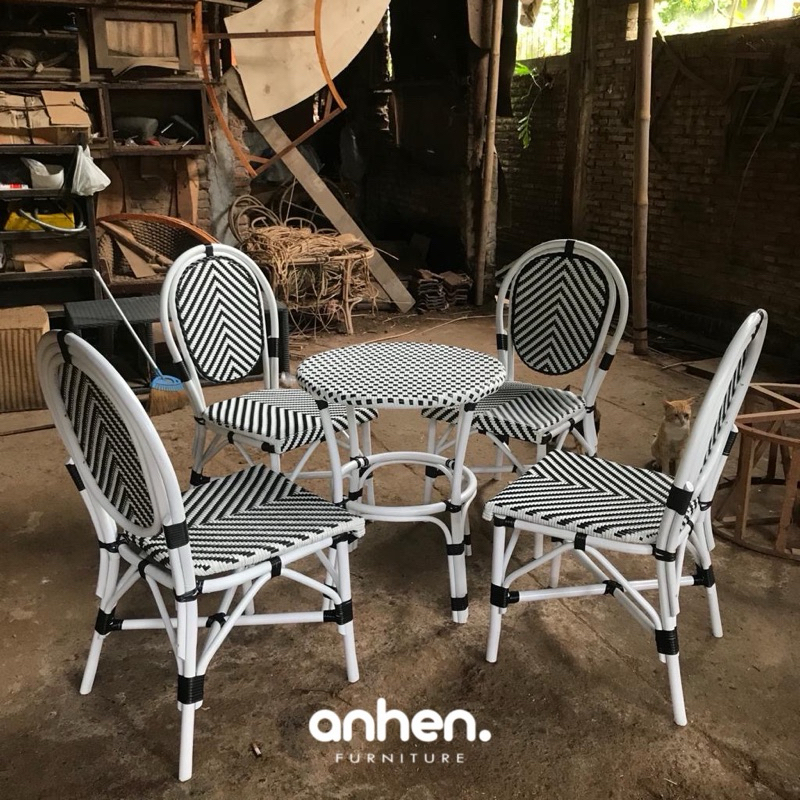 Jual Set Kursi Makan Rotan Sintetis / Kursi Cafe Anyaman Rotan Sintetis / Dining Set / Dining ...