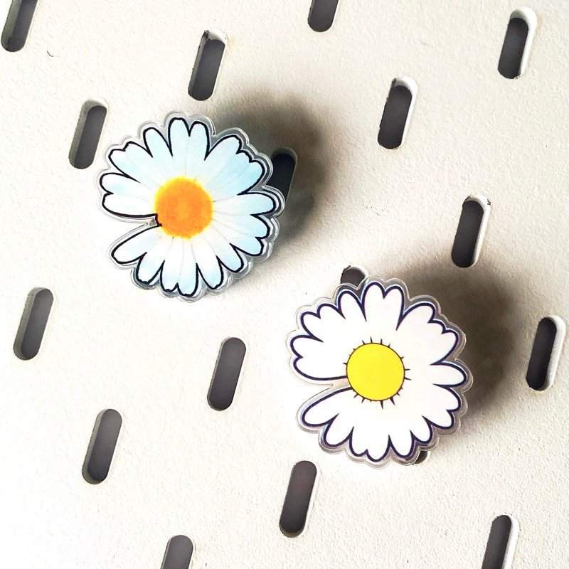 Jual Pin Daisy Peace Minus One G-Dragon Akrilik | Shopee Indonesia