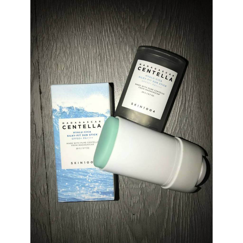Jual [NEW SEALED & ORIGINAL] SKIN1004 Hyalu-Cica Silky-Fit Sun Stick ...