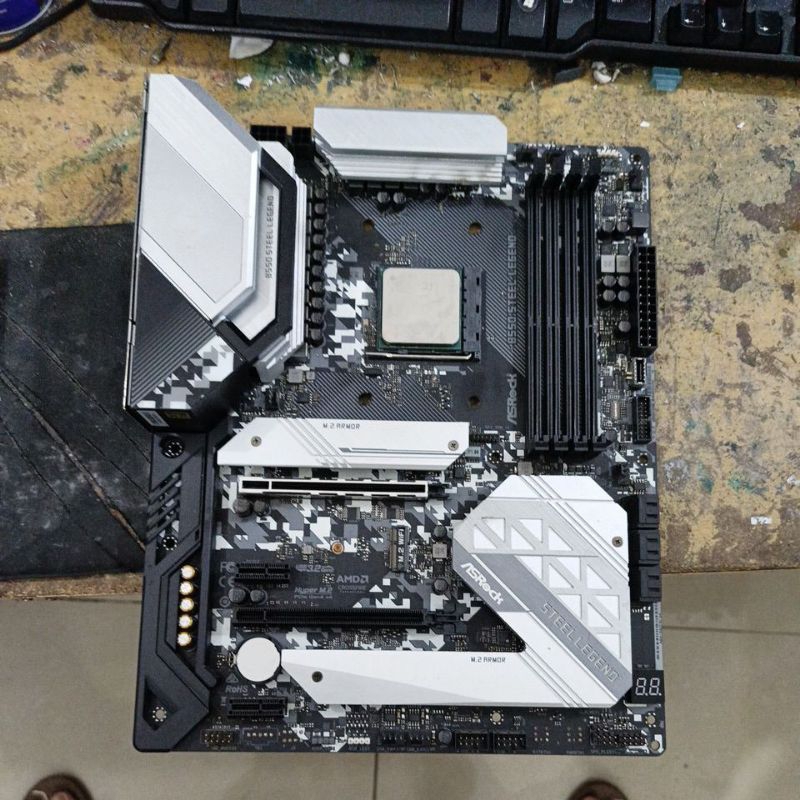 Jual mainboard ASRock b550 stell legend ddr4 + procsesor and ryzen 5 ...