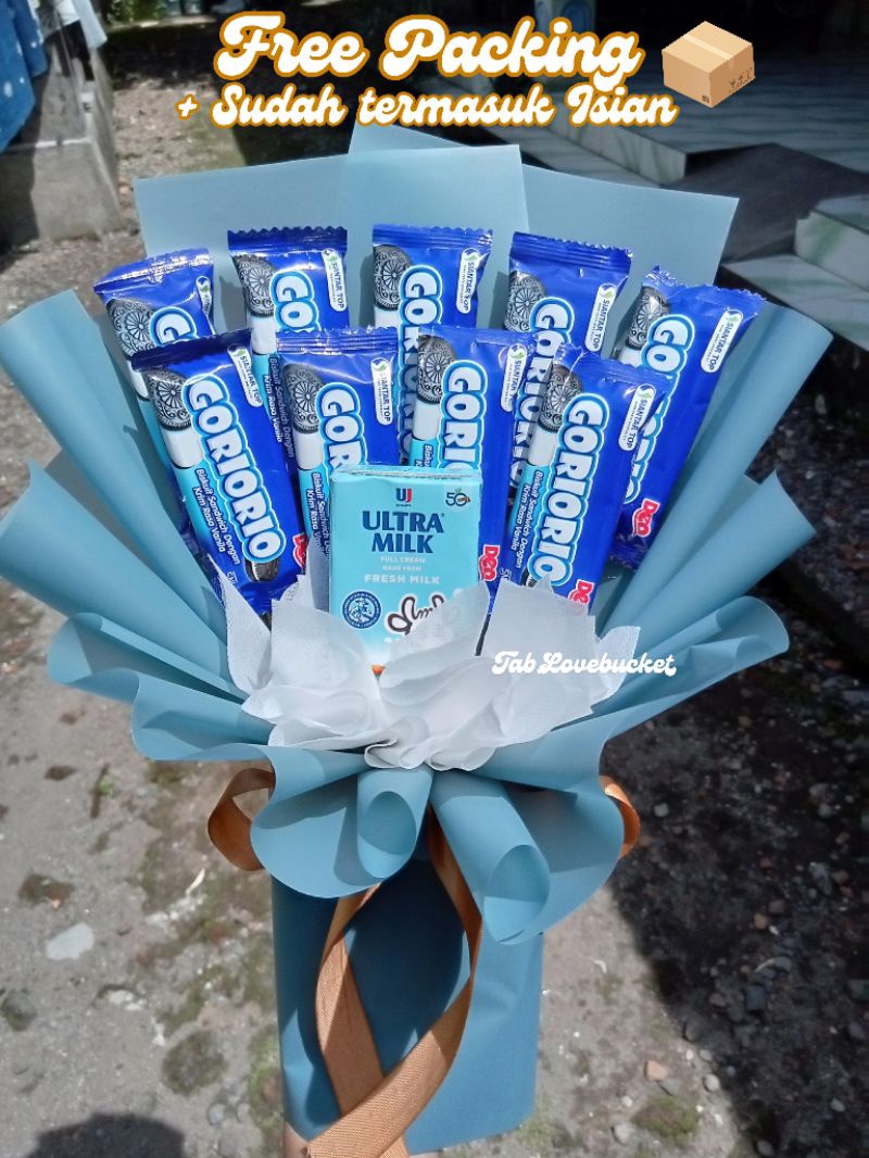 Jual Bucket snack dan susu / buket snack dan susu / bucket wisuda ...
