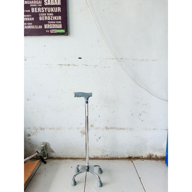 Jual Tongkat kaki 4 sejajar merk onemed/tongkat orang tua/tongkat jalan/alat bantu jalan ...