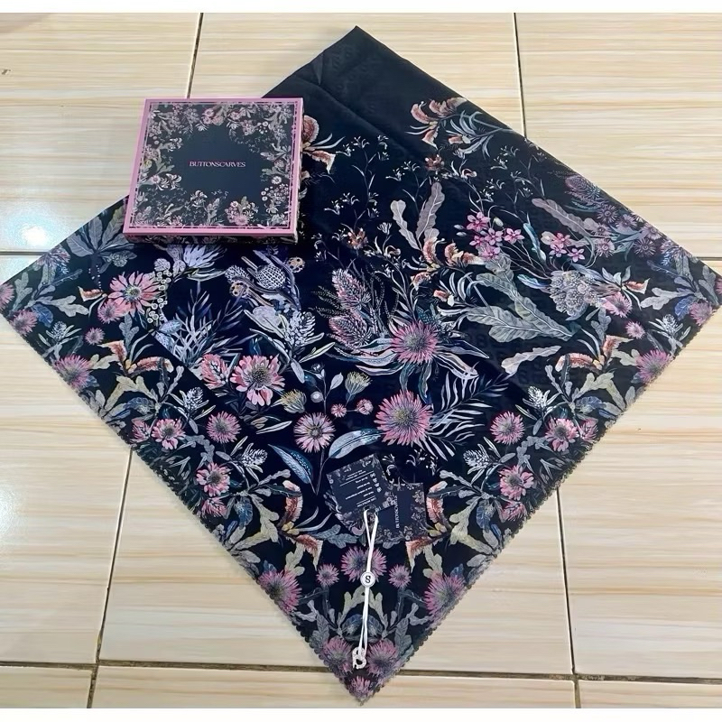 Jual MFP 2025 BUTTONSCARVES | Shopee Indonesia