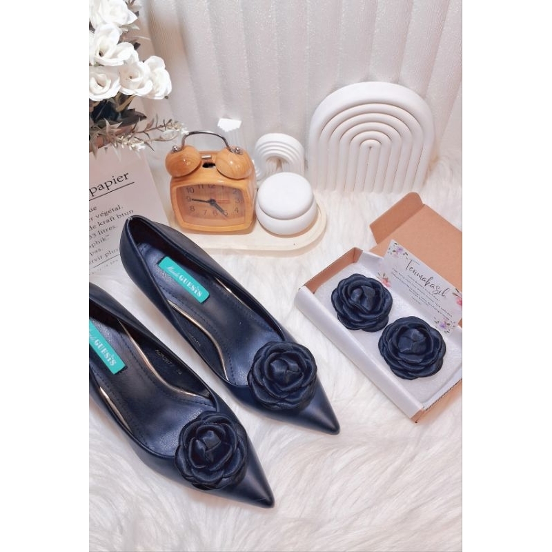 Jual Sepasang Aksesoris Hiasan Sepatu Wanita Heels Flat shoes Mawar ...