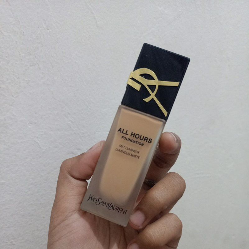 Jual Preloved YSL All Hours Foundation MN4 | Shopee Indonesia