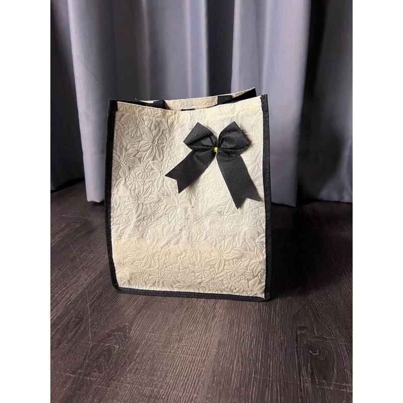 Jual (1 PACK ISI 60 PCS) GOODIE BAG HAJATAN MOTIF PITA 22x22 TINGGI 28 CM / TAS HAJATAN / TAS ...