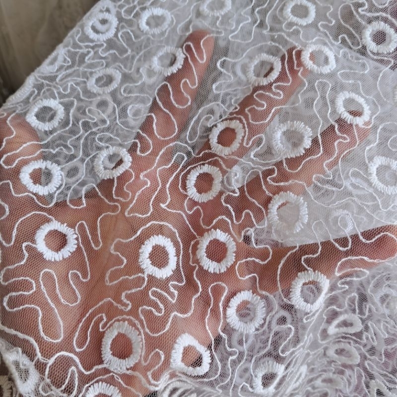 Jual kain tile bordir | tile bordir premium kain kebaya | tulle bordir ...