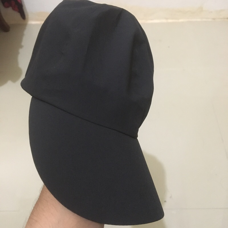 Jual Topi Hitam Uniqlo | Shopee Indonesia