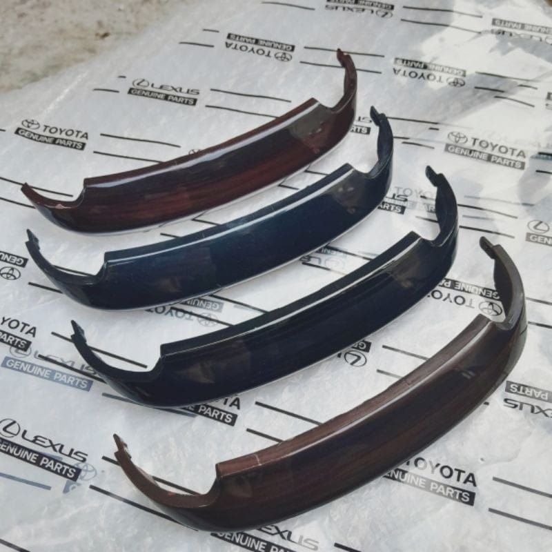 Jual PANEL WOOD CONSULBOX TENGAH INNOVA VENTURER REBORN ORIGINAL ...